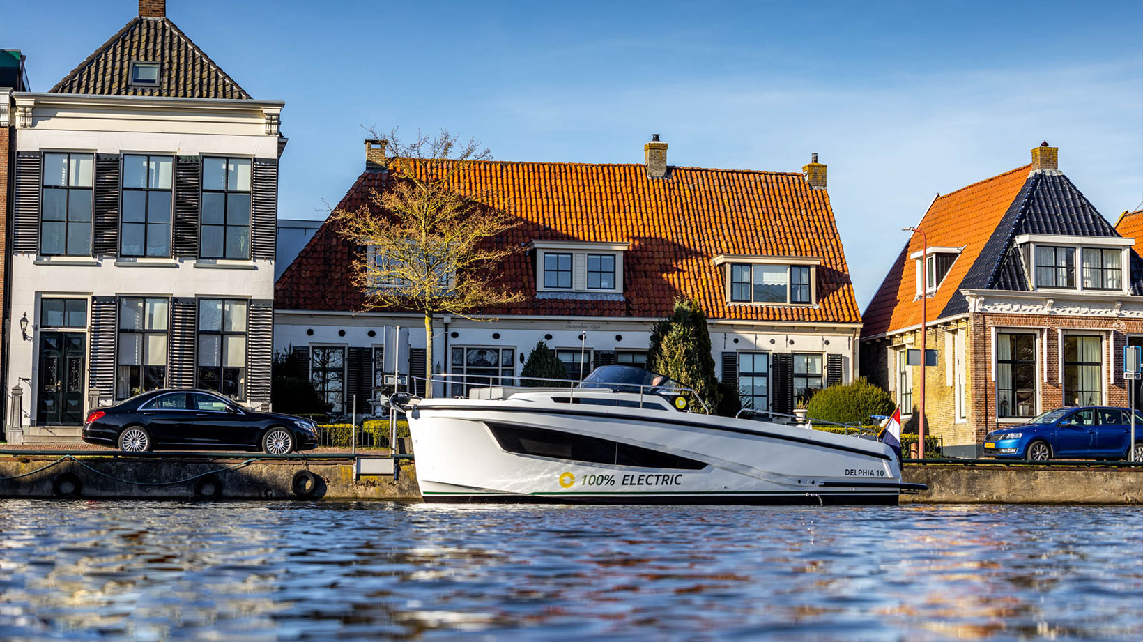 Delphia 10 Lounge | Delphia Yachts