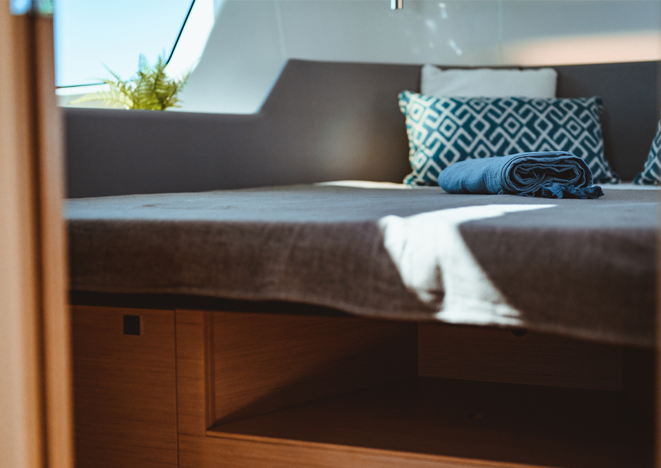 Delphia 10 LoungeTop | Delphia Yachts